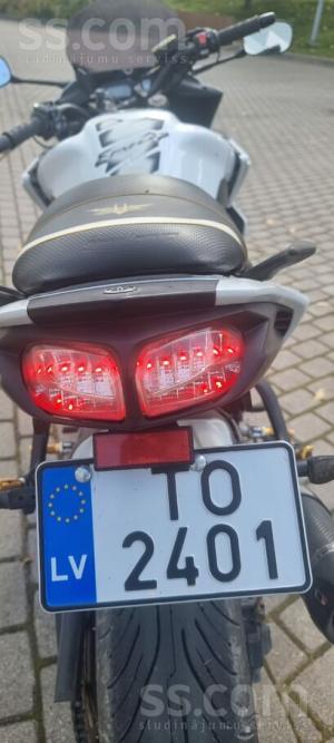 Ямаха FZ 8 2010 в Добеле, объемом двигателя 0.80 л и пробегом 0 тыс. км за 4400 €, фото 6 на AUTOMOTO.COM.LV