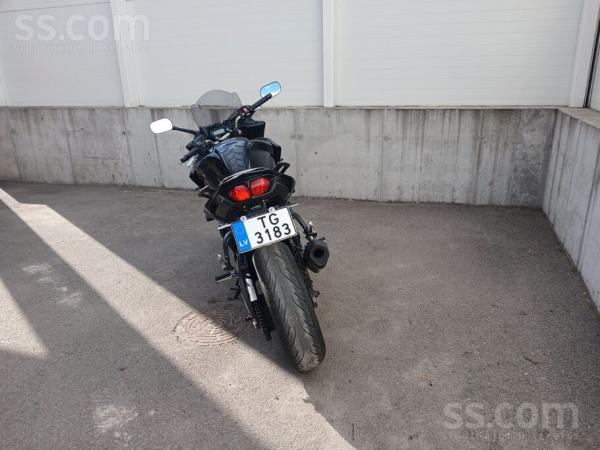 Yamaha FZ 8 2011 in Riga, with an engine capacity of 0.80 L and mileage of 0 thousand km for 4000 €, photo 3 on AUTOMOTO.COM.LV