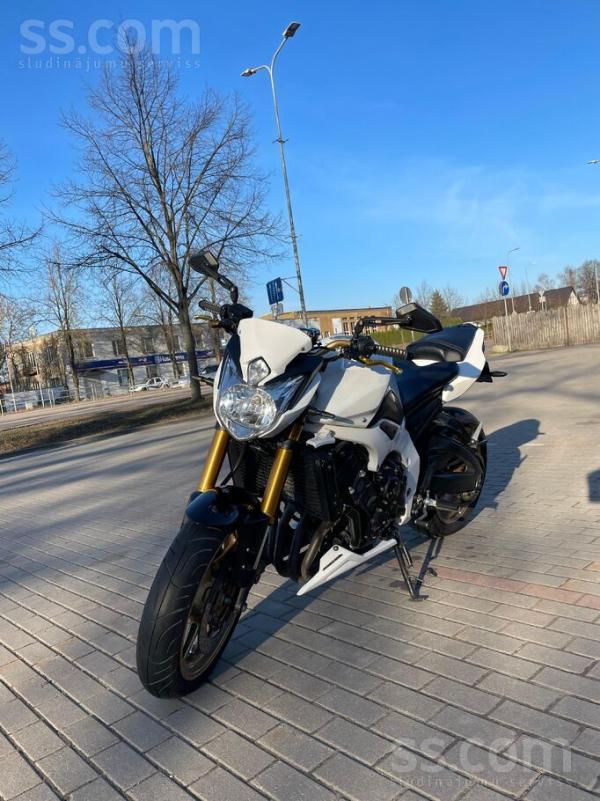 Yamaha FZ 8 2011 Jelgava, ar dzinēja tilpumu 0.78 L un nobraukumu 0 tūkst. km par 4000 €, foto 4 vietnē AUTOMOTO.COM.LV