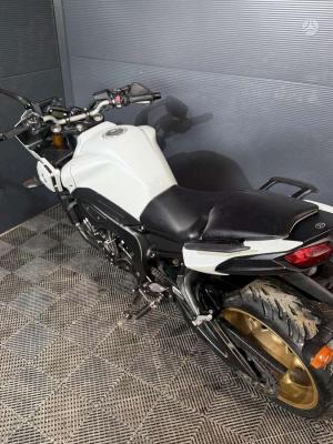 Yamaha FZ 8 2011 in Taurage, with an engine capacity of 0.80 L and mileage of 30 thousand km for 1950 €, photo 3 on AUTOMOTO.COM.LV