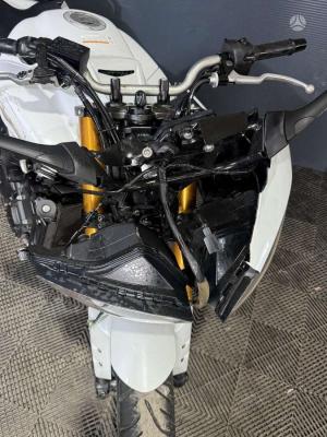 Yamaha FZ 8 2011 in Taurage, with an engine capacity of 0.80 L and mileage of 30 thousand km for 1950 €, photo 8 on AUTOMOTO.COM.LV