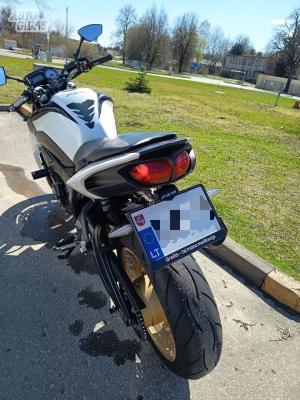 Ямаха FZ 8 2012 в Вильнюс, объемом двигателя 0.80 л и пробегом 46 тыс. км за 3800 €, фото 9 на AUTOMOTO.COM.LV
