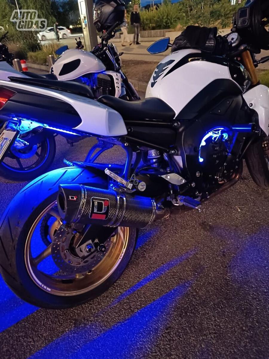 Yamaha FZ 8 2012 in Vilnius, with an engine capacity of 0.80 L and mileage of 46 thousand km for 3420 €, photo 13 on AUTOMOTO.COM.LV