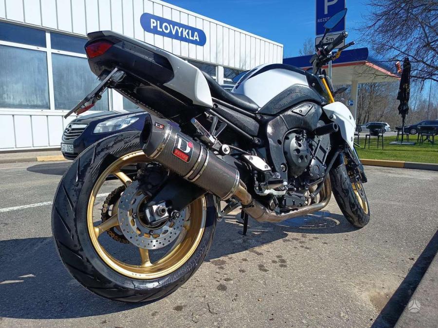 Yamaha FZ 8 2012 in Trakai, with an engine capacity of 0.80 L and mileage of 45 thousand km for 3299 €, photo 7 on AUTOMOTO.COM.LV