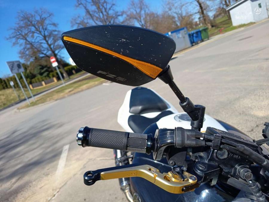Yamaha FZ 8 2012 in Trakai, with an engine capacity of 0.80 L and mileage of 45 thousand km for 3299 €, photo 15 on AUTOMOTO.COM.LV