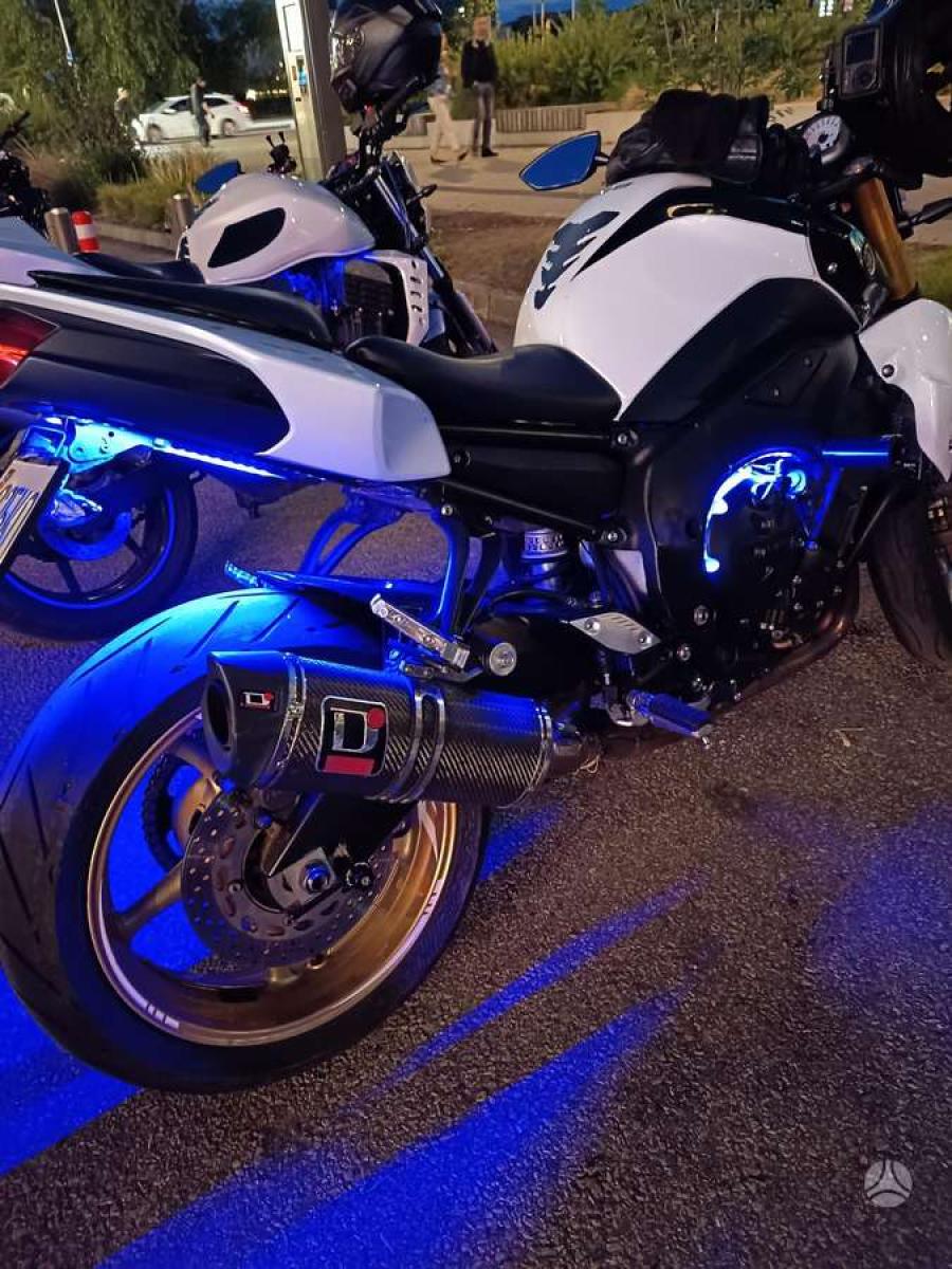 Yamaha FZ 8 2012 in Trakai, with an engine capacity of 0.80 L and mileage of 45 thousand km for 3299 €, photo 16 on AUTOMOTO.COM.LV