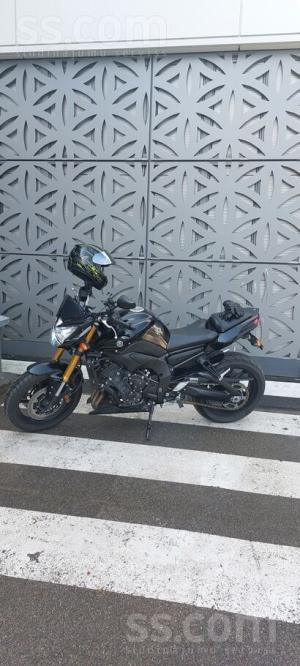 Yamaha FZ 8 2013 in Riga, with an engine capacity of 0.80 L and mileage of 0 thousand km for 3500 €, photo 3 on AUTOMOTO.COM.LV