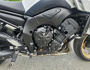 White Yamaha FZ 8 2010 in Kelme, with an engine capacity of 0.80 L and mileage of 26 thousand km for 4100 €, photo 19 on AUTOMOTO.COM.LV