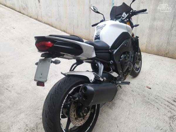 Balts Yamaha FZ 8 2015 Panevēža, ar dzinēja tilpumu 0.80 L un nobraukumu 50 tūkst. km par 3300 €, foto 11 vietnē AUTOMOTO.COM.LV