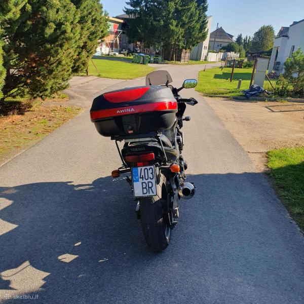 Black Yamaha FZ 2000 in Kaunas, with an engine capacity of 0.60 L and mileage of 85 thousand km for 1550 €, photo 4 on AUTOMOTO.COM.LV