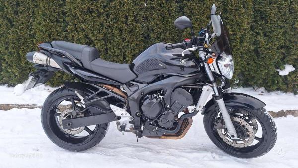 Black Yamaha FZ 2006 in Kaunas, with an engine capacity of 0.60 L and mileage of 48 thousand km for 2400 €, photo 4 on AUTOMOTO.COM.LV