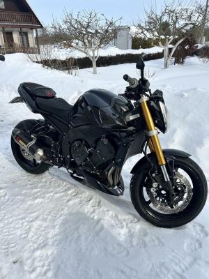 Черный Ямаха FZ 2006 в Пасвалис, объемом двигателя 1.00 л и пробегом 66 тыс. км за 3700 €, фото  на AUTOMOTO.COM.LV