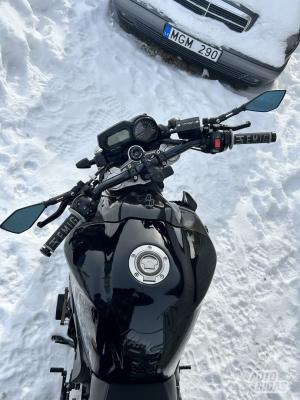 Melns Yamaha FZ 2006 Pasvalys, ar dzinēja tilpumu 1.00 L un nobraukumu 66 tūkst. km par 3700 €, foto 5 vietnē AUTOMOTO.COM.LV