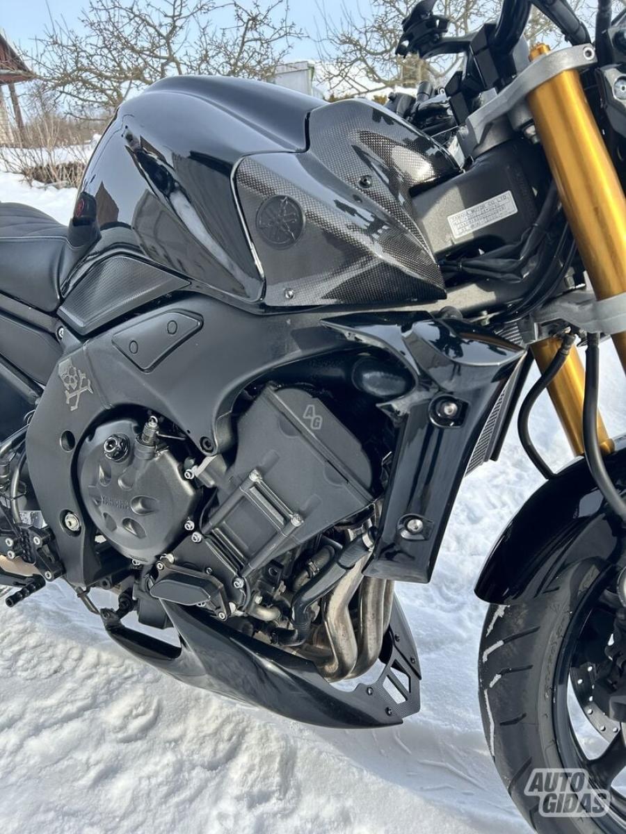 Melns Yamaha FZ 2006 Pasvalys, ar dzinēja tilpumu 1.00 L un nobraukumu 66 tūkst. km par 3700 €, foto 9 vietnē AUTOMOTO.COM.LV