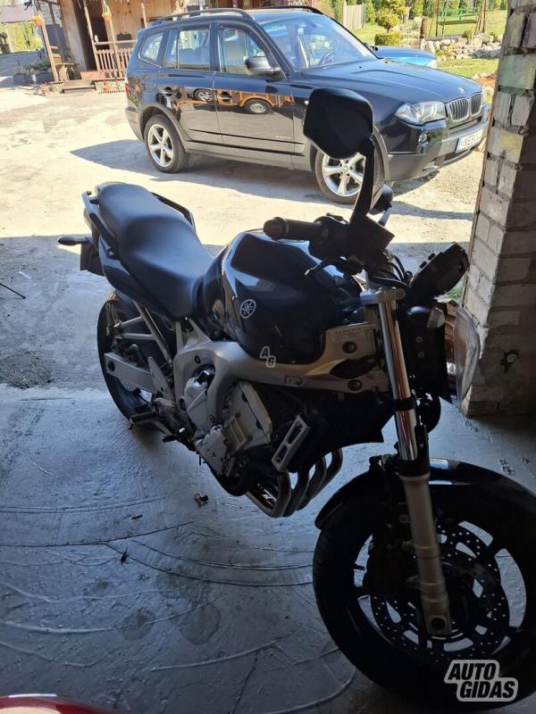 Melns Yamaha FZ 2006 Marijampole, ar dzinēja tilpumu 0.60 L un nobraukumu 27 tūkst. km par 2000 €, foto 5 vietnē AUTOMOTO.COM.LV