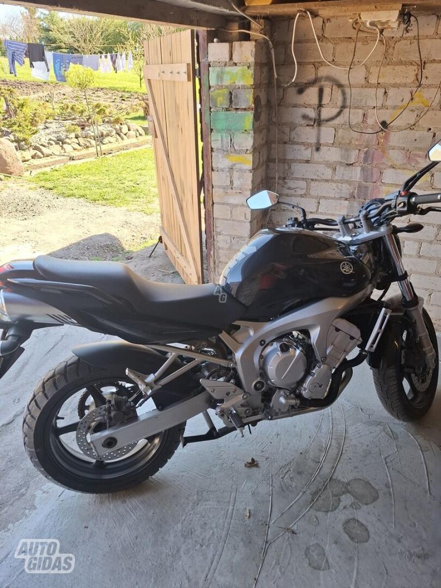 Black Yamaha FZ 2006 in Marijampole, with an engine capacity of 0.60 L and mileage of 27 thousand km for 2000 €, photo 7 on AUTOMOTO.COM.LV