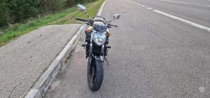 Melns Yamaha FZ 2008 Viļņa, ar dzinēja tilpumu 0.60 L un nobraukumu 66 tūkst. km par 2000 €, foto 4 vietnē AUTOMOTO.COM.LV