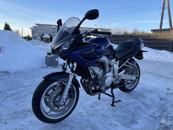 Синий Ямаха FZ 2005 в Клайпеда, объемом двигателя 0.60 л и пробегом 26 тыс. км за 2600 €, фото 4 на AUTOMOTO.COM.LV
