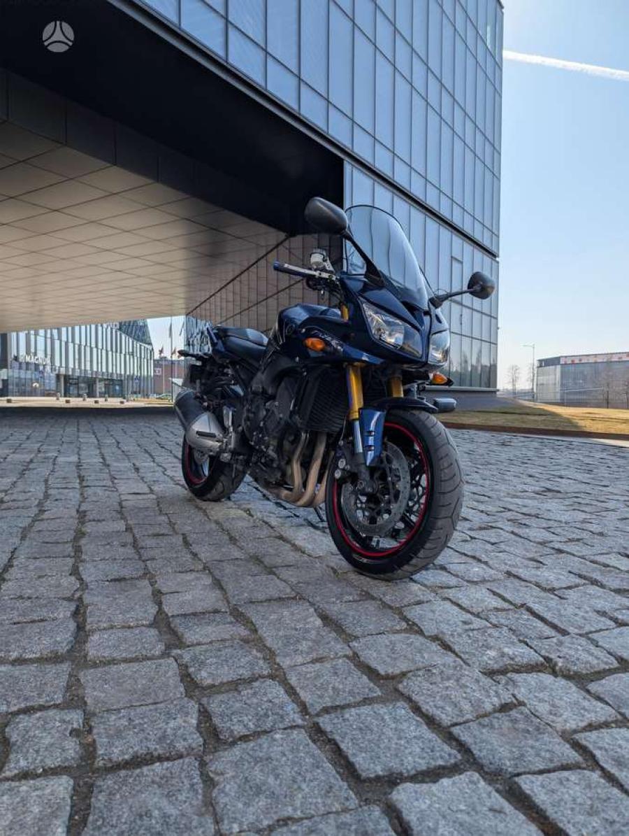 Zils Yamaha FZ 2007 Kauņa, ar dzinēja tilpumu 1.00 L un nobraukumu 32 tūkst. km par 4500 €, foto 7 vietnē AUTOMOTO.COM.LV