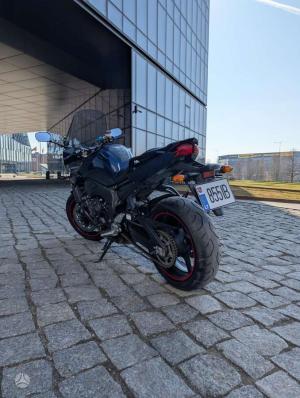 Zils Yamaha FZ 2007 Kauņa, ar dzinēja tilpumu 1.00 L un nobraukumu 32 tūkst. km par 4500 €, foto 9 vietnē AUTOMOTO.COM.LV