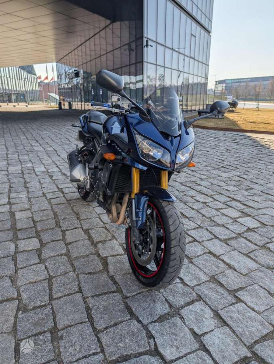 Zils Yamaha FZ 2007 Kauņa, ar dzinēja tilpumu 1.00 L un nobraukumu 32 tūkst. km par 4500 €, foto 16 vietnē AUTOMOTO.COM.LV
