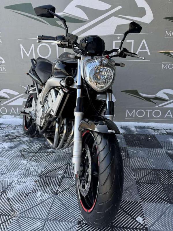 Yamaha FZ 2004 Prienai, ar dzinēja tilpumu 0.60 L un nobraukumu 30 tūkst. km par 2999 €, foto 3 vietnē AUTOMOTO.COM.LV