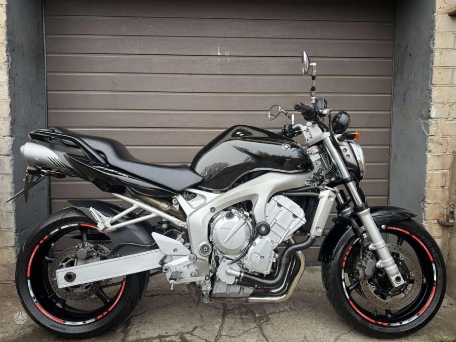 Yamaha FZ 2004 Prienai, ar dzinēja tilpumu 0.60 L un nobraukumu 44 tūkst. km par 2750 €, foto 5 vietnē AUTOMOTO.COM.LV
