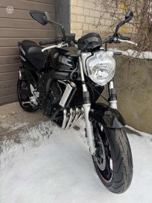 Yamaha FZ 2005 Prienai, ar dzinēja tilpumu 0.60 L un nobraukumu 38 tūkst. km par 2800 €, foto 2 vietnē AUTOMOTO.COM.LV