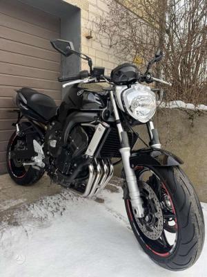 Yamaha FZ 2005 Prienai, ar dzinēja tilpumu 0.60 L un nobraukumu 38 tūkst. km par 2800 €, foto 3 vietnē AUTOMOTO.COM.LV