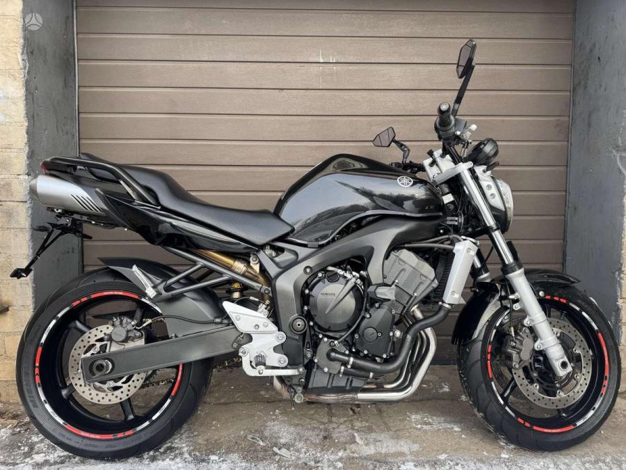 Yamaha FZ 2005 Prienai, ar dzinēja tilpumu 0.60 L un nobraukumu 38 tūkst. km par 2800 €, foto 5 vietnē AUTOMOTO.COM.LV
