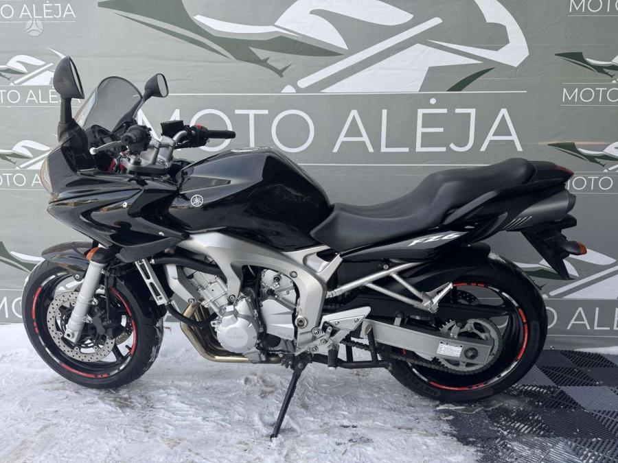 Ямаха FZ 2005 в Пренай, объемом двигателя 0.60 л и пробегом 27 тыс. км за 2750 €, фото 4 на AUTOMOTO.COM.LV