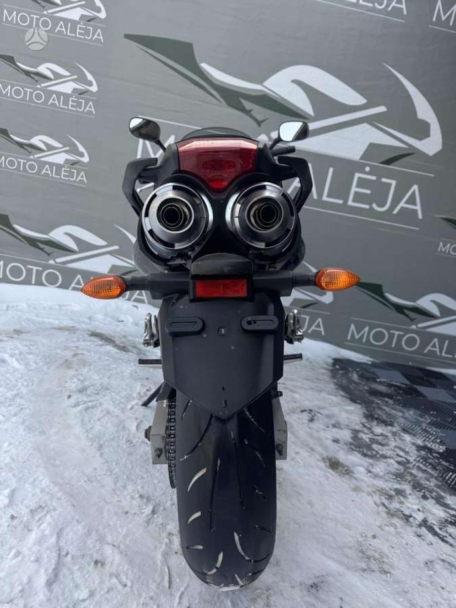 Ямаха FZ 2005 в Пренай, объемом двигателя 0.60 л и пробегом 27 тыс. км за 2750 €, фото 5 на AUTOMOTO.COM.LV