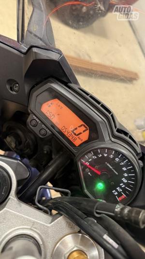 Yamaha FZ 2006 Viļņa, ar dzinēja tilpumu 1.00 L un nobraukumu 0 tūkst. km par 3500 €, foto 4 vietnē AUTOMOTO.COM.LV