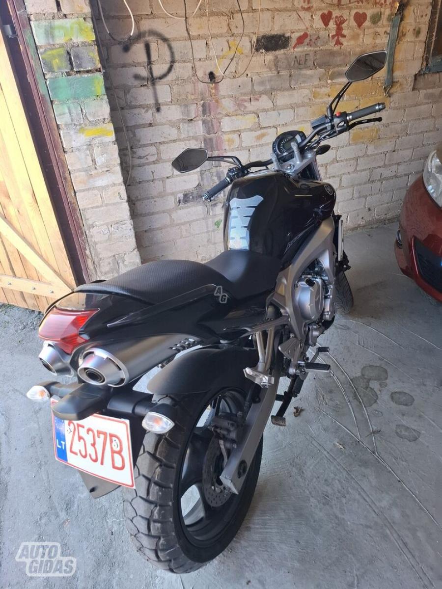 Yamaha FZ 2006 Marijampole, ar dzinēja tilpumu 0.60 L un nobraukumu 27 tūkst. km par 2700 €, foto 6 vietnē AUTOMOTO.COM.LV