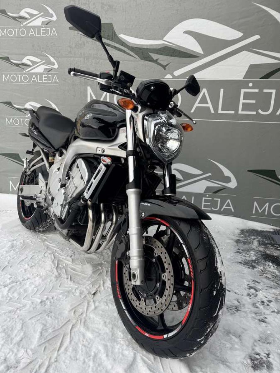 Yamaha FZ 2007 Prienai, ar dzinēja tilpumu 0.60 L un nobraukumu 20 tūkst. km par 2800 €, foto 3 vietnē AUTOMOTO.COM.LV