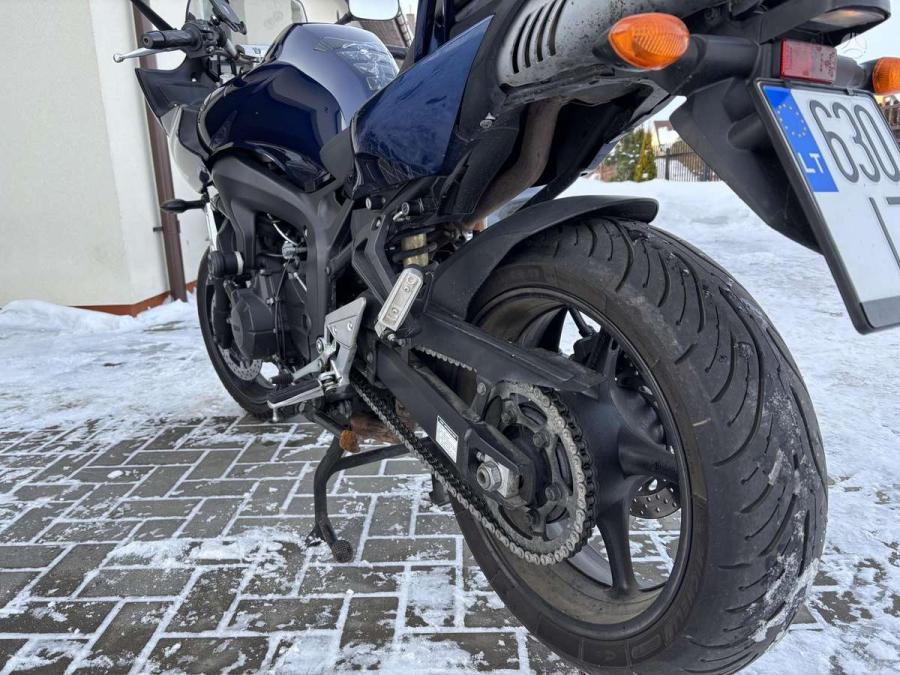 Ямаха FZ 2008 в Гаргждай, объемом двигателя 0.60 л и пробегом 15 тыс. км за 3600 €, фото 8 на AUTOMOTO.COM.LV