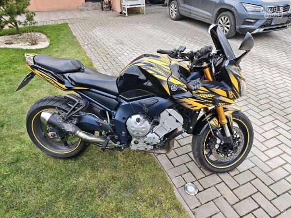 Melns Yamaha FZ1 2006 Kauņa, ar dzinēja tilpumu 1.00 L un nobraukumu 0 tūkst. km par 2899 €, foto 2 vietnē AUTOMOTO.COM.LV