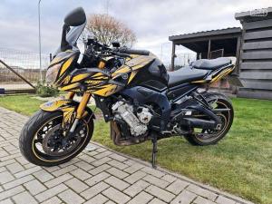 Black Yamaha FZ1 2006 in Kaunas, with an engine capacity of 1.00 L and mileage of 0 thousand km for 2899 €, photo 4 on AUTOMOTO.COM.LV