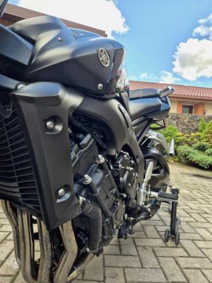 Black Yamaha FZ1 2006 in Prienai, with an engine capacity of 1.00 L and mileage of 29 thousand km for 4100 €, photo 16 on AUTOMOTO.COM.LV