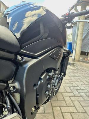 Black Yamaha FZ1 2006 in Prienai, with an engine capacity of 1.00 L and mileage of 29 thousand km for 4100 €, photo 19 on AUTOMOTO.COM.LV