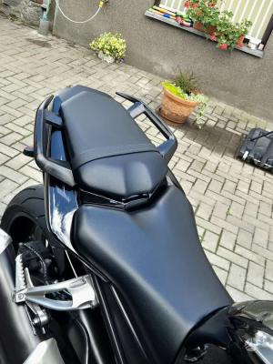 Black Yamaha FZ1 2006 in Prienai, with an engine capacity of 1.00 L and mileage of 29 thousand km for 4100 €, photo 22 on AUTOMOTO.COM.LV