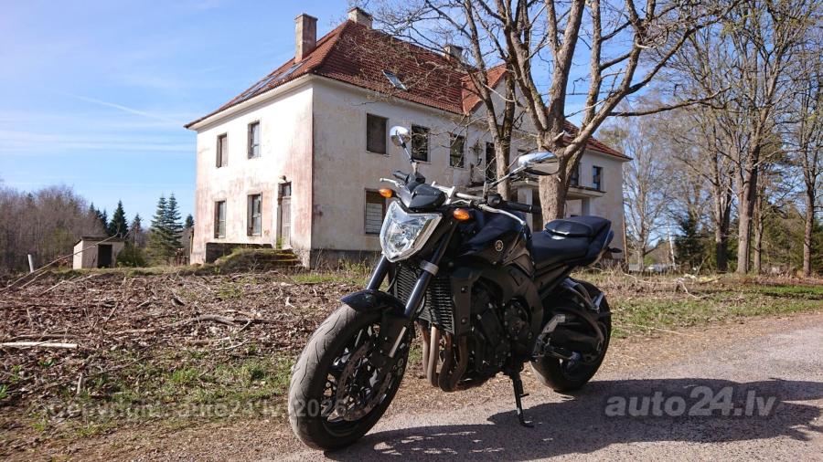 Black Yamaha FZ1 2007 in Tallinn, with an engine capacity of 1.00 L and mileage of 58 thousand km for 4200 €, photo 1 on AUTOMOTO.COM.LV