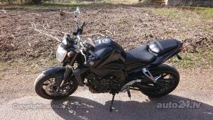 Black Yamaha FZ1 2007 in Tallinn, with an engine capacity of 1.00 L and mileage of 58 thousand km for 4200 €, photo 3 on AUTOMOTO.COM.LV