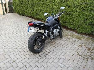 Black Yamaha FZ1 2007 in Vilnius, with an engine capacity of 1.00 L and mileage of 50 thousand km for 3550 €, photo 3 on AUTOMOTO.COM.LV