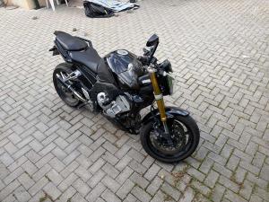 Black Yamaha FZ1 2007 in Vilnius, with an engine capacity of 1.00 L and mileage of 50 thousand km for 3550 €, photo 5 on AUTOMOTO.COM.LV
