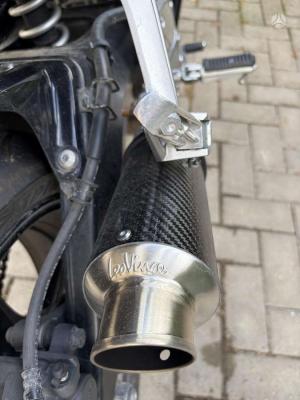 Black Yamaha FZ1 2007 in Vilnius, with an engine capacity of 1.00 L and mileage of 50 thousand km for 3550 €, photo 6 on AUTOMOTO.COM.LV