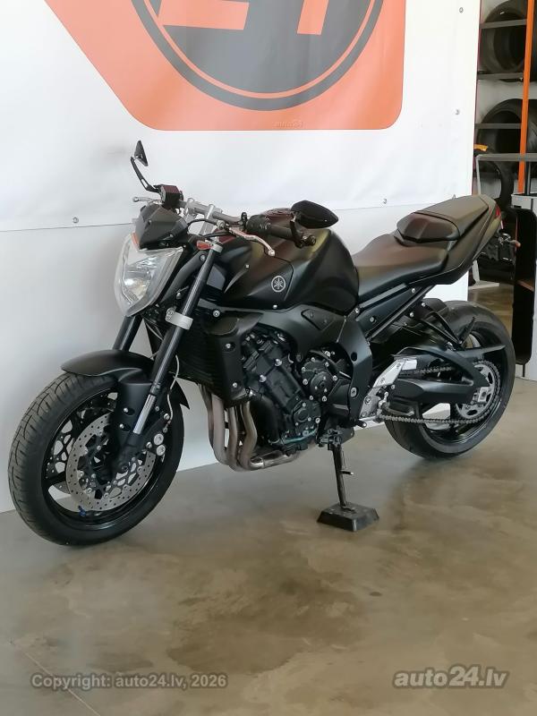 Melns Yamaha FZ1 2007 Tallina, ar dzinēja tilpumu 1.00 L un nobraukumu 0 tūkst. km par 3600 €, foto 4 vietnē AUTOMOTO.COM.LV
