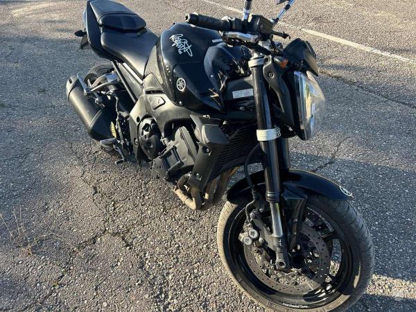 Черный Ямаха FZ1 2007 в Вильнюс, объемом двигателя 1.00 л и пробегом 55 тыс. км за 2800 €, фото 3 на AUTOMOTO.COM.LV