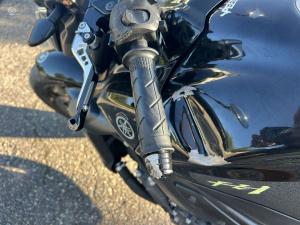 Black Yamaha FZ1 2007 in Vilnius, with an engine capacity of 1.00 L and mileage of 55 thousand km for 2800 €, photo 9 on AUTOMOTO.COM.LV