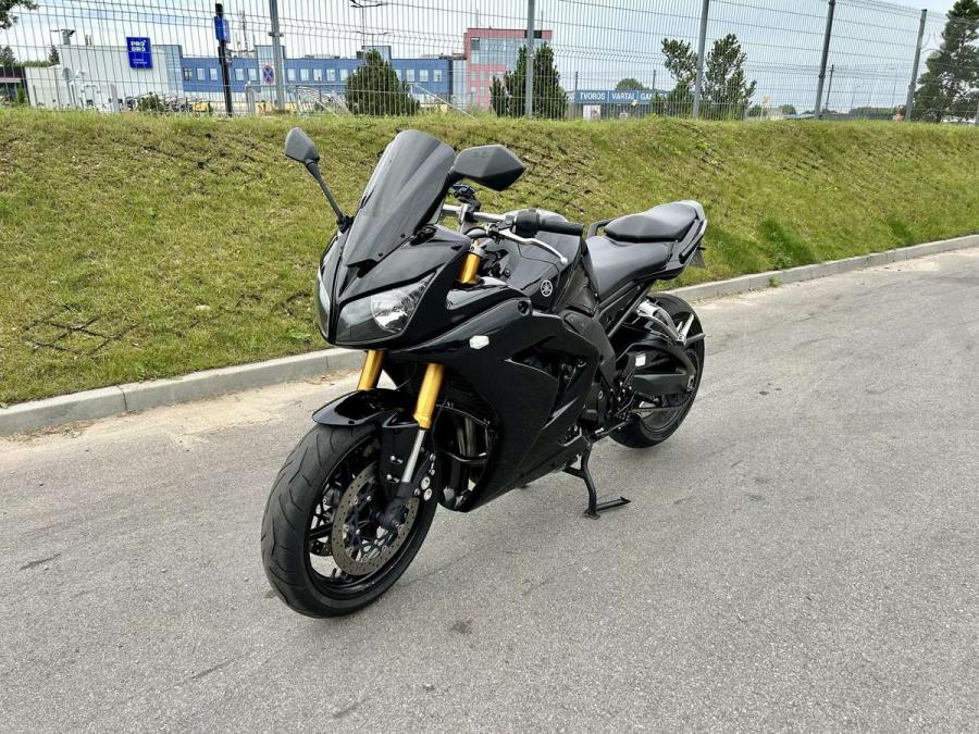 Melns Yamaha FZ1 2007 Klaipėda, ar dzinēja tilpumu 1.00 L un nobraukumu 32 tūkst. km par 5500 €, foto 1 vietnē AUTOMOTO.COM.LV